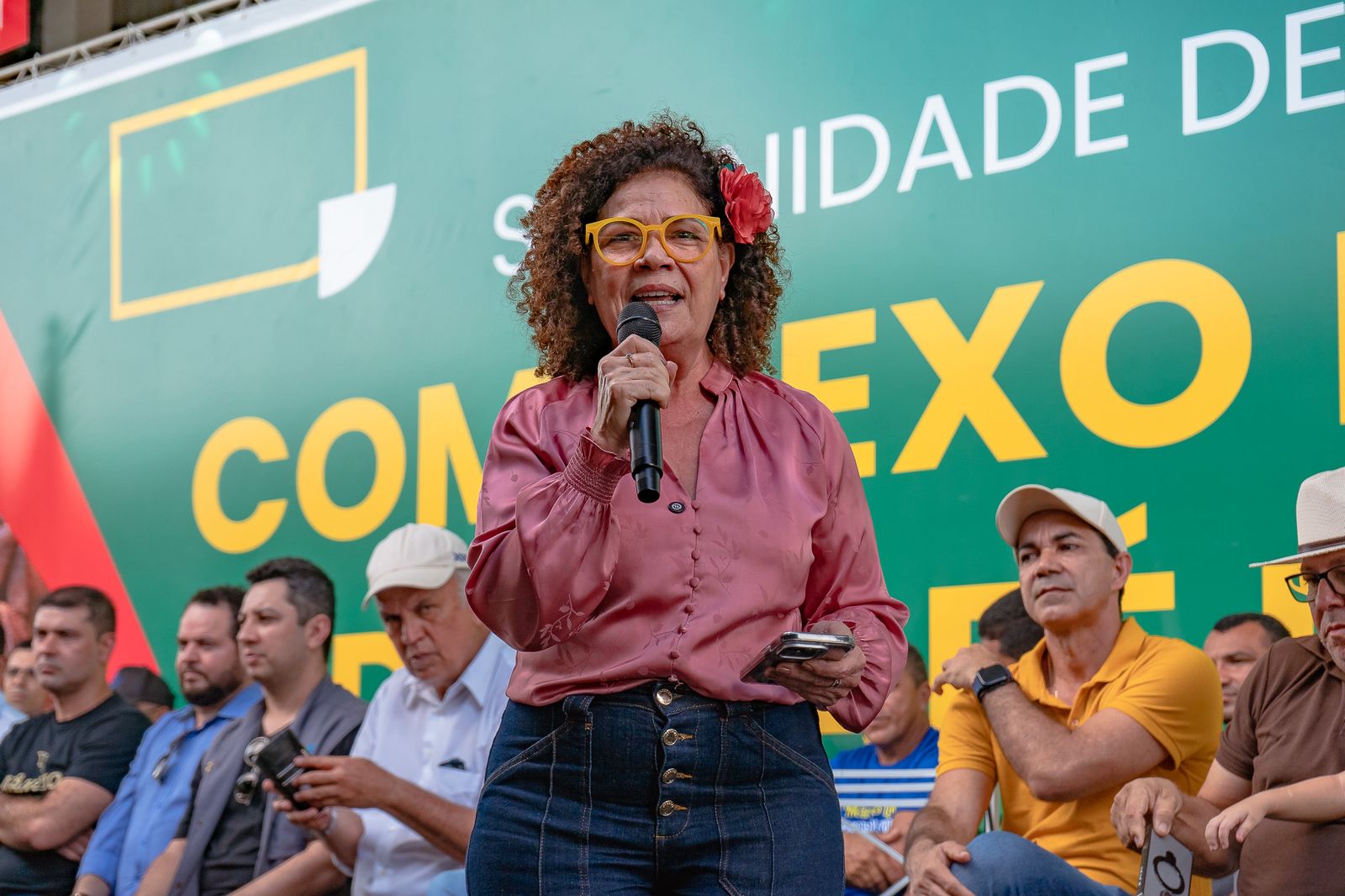 Perpétua Comemora Assinatura De Acordo Para Ferrovia Entre Acre E Peru
